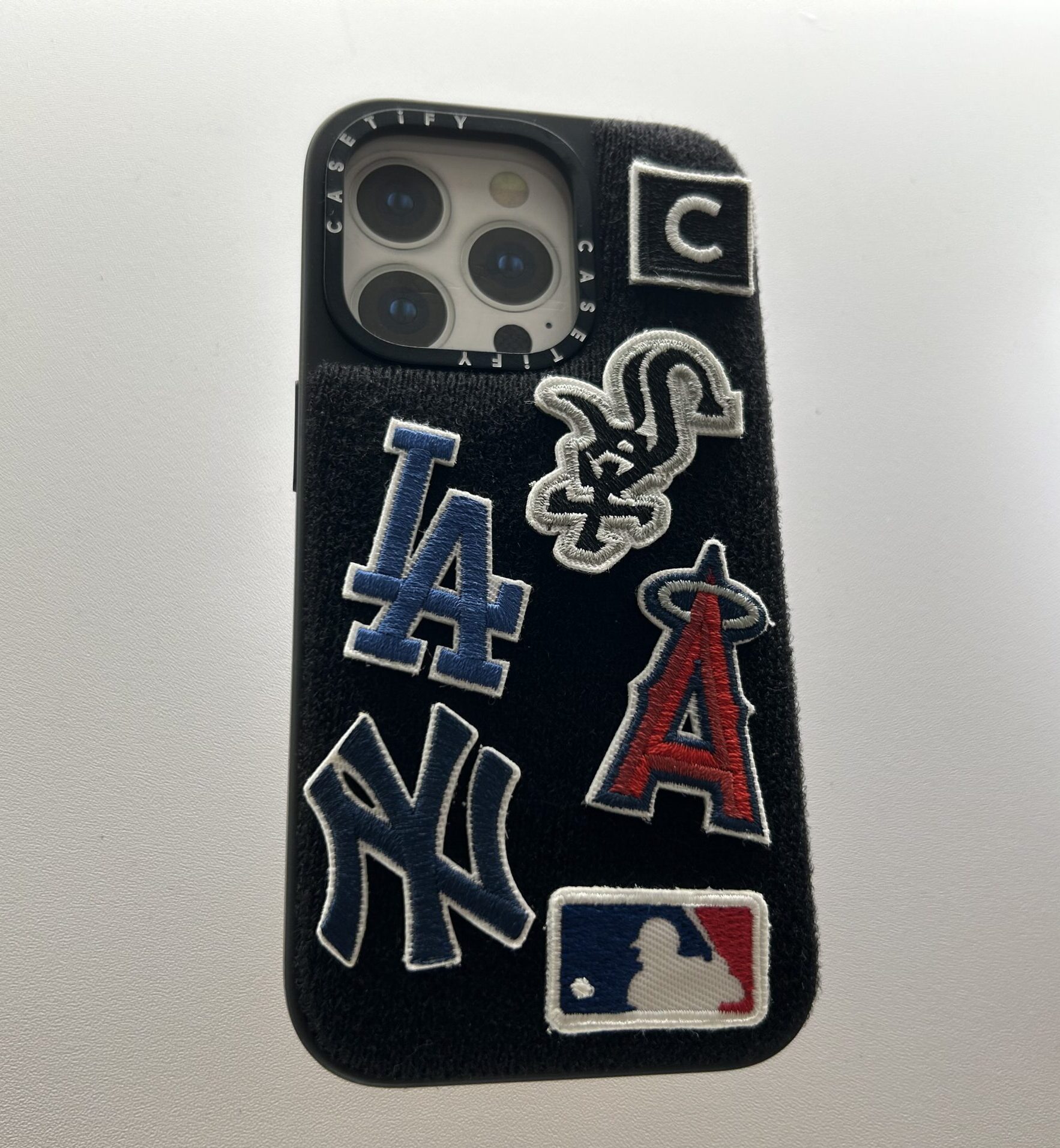 【購入方法解説】MLB×CASETiFYコラボ商品を一挙紹介！おすすめケースはどれ？ | HODOHODO